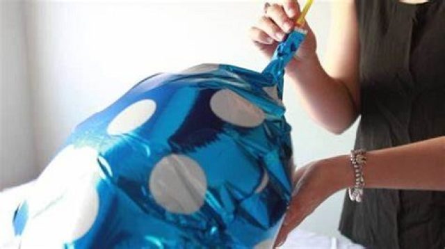 Cara Tiup Balon Huruf Untuk Hiasan Panggung dan Dekorasi Acara